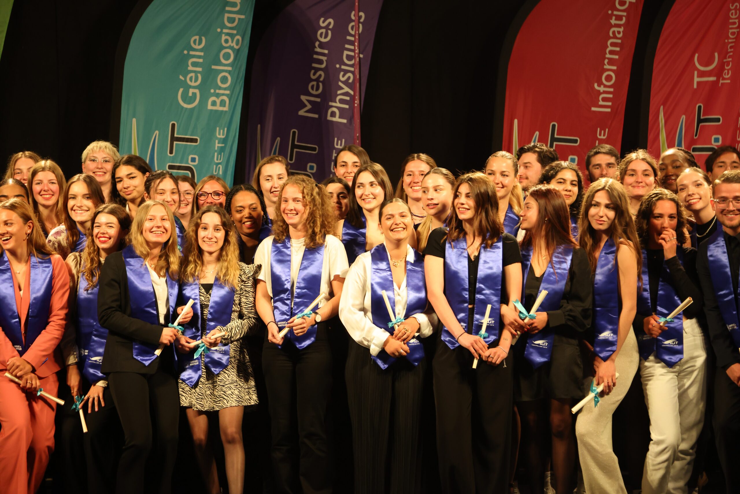 Nos diplômé·es à l'honneur ! - IUT Montpellier - Sète